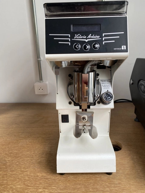 United Baristas - Grinder Catalogue - Victoria Arduino Mythos One